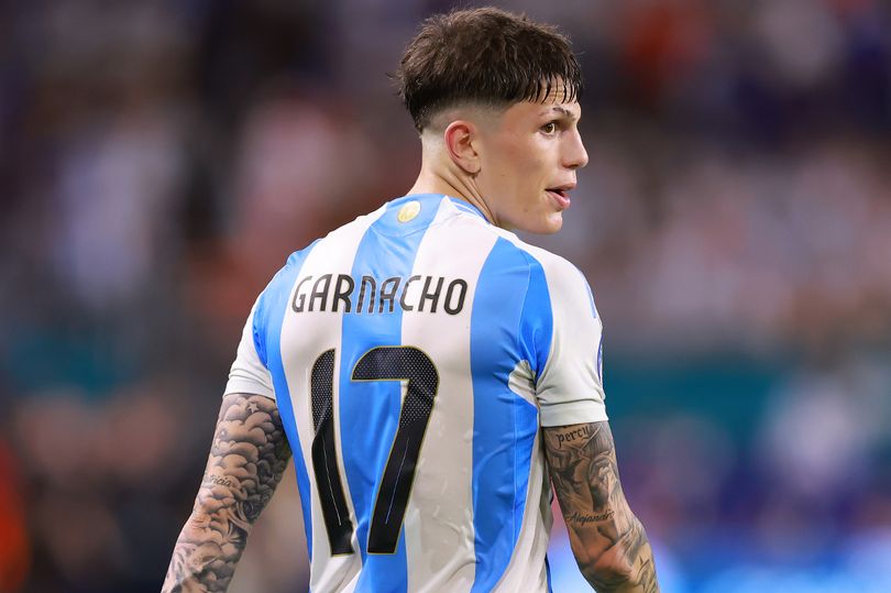 Alejandro Garnacho ripped apart as former Man United star told to 'come ...