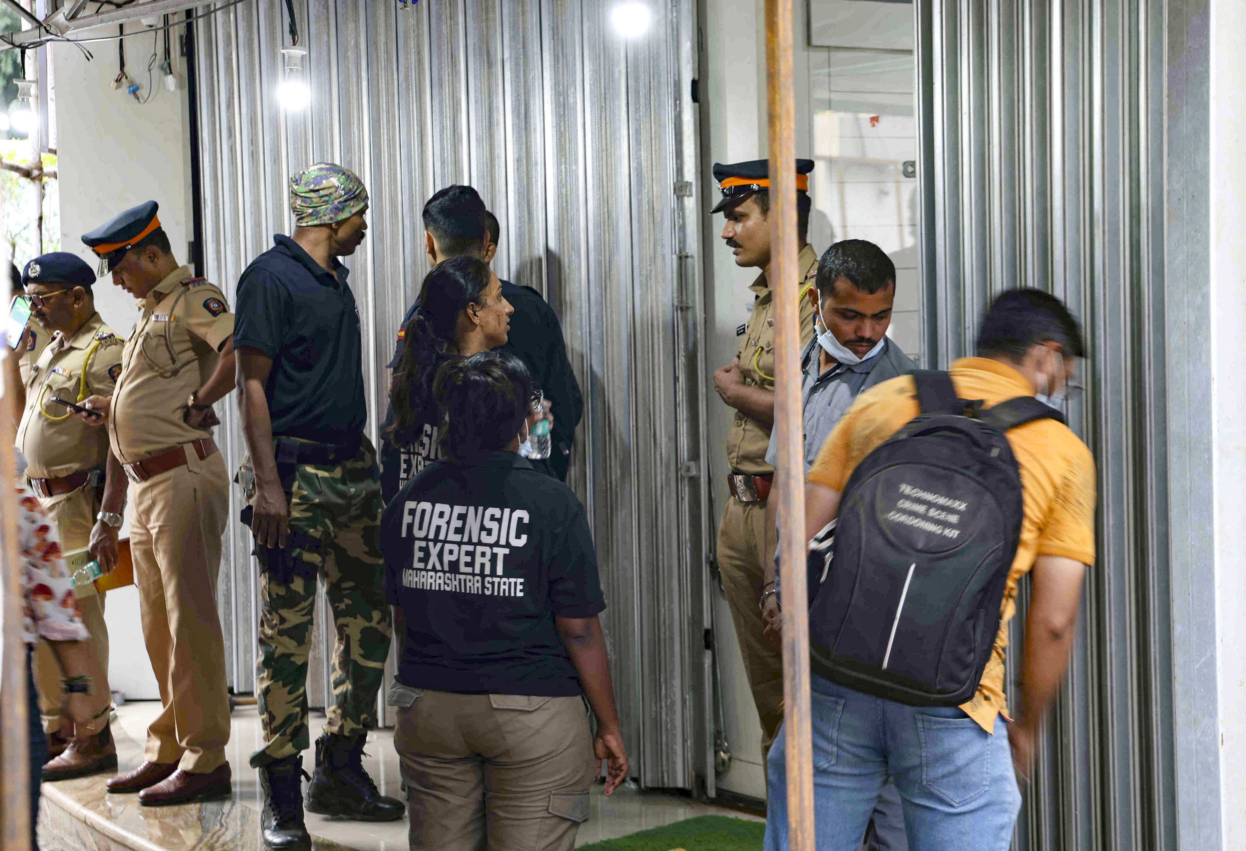 17 children rescued in hostage drama in Mumbai's Powai area; accused ...