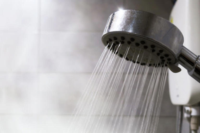 Lawsuit: Grandpa Was 'Boiled Alive' in Hotel Shower