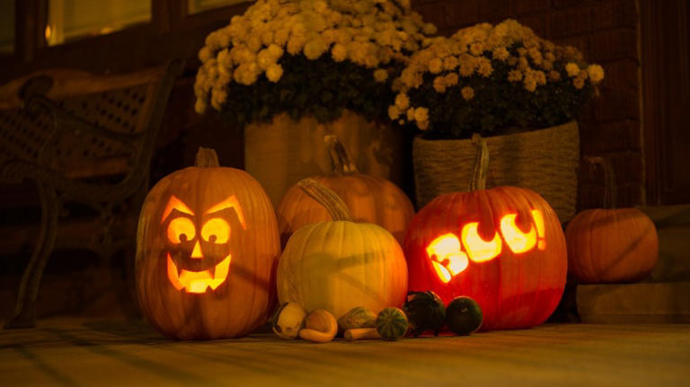 Make Halloween Pumpkin Light Decor With A Budget-Friendly Dollar Tree DIY