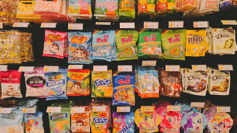 Things '90s Kids Ate That Would Terrify Nutritionists Today