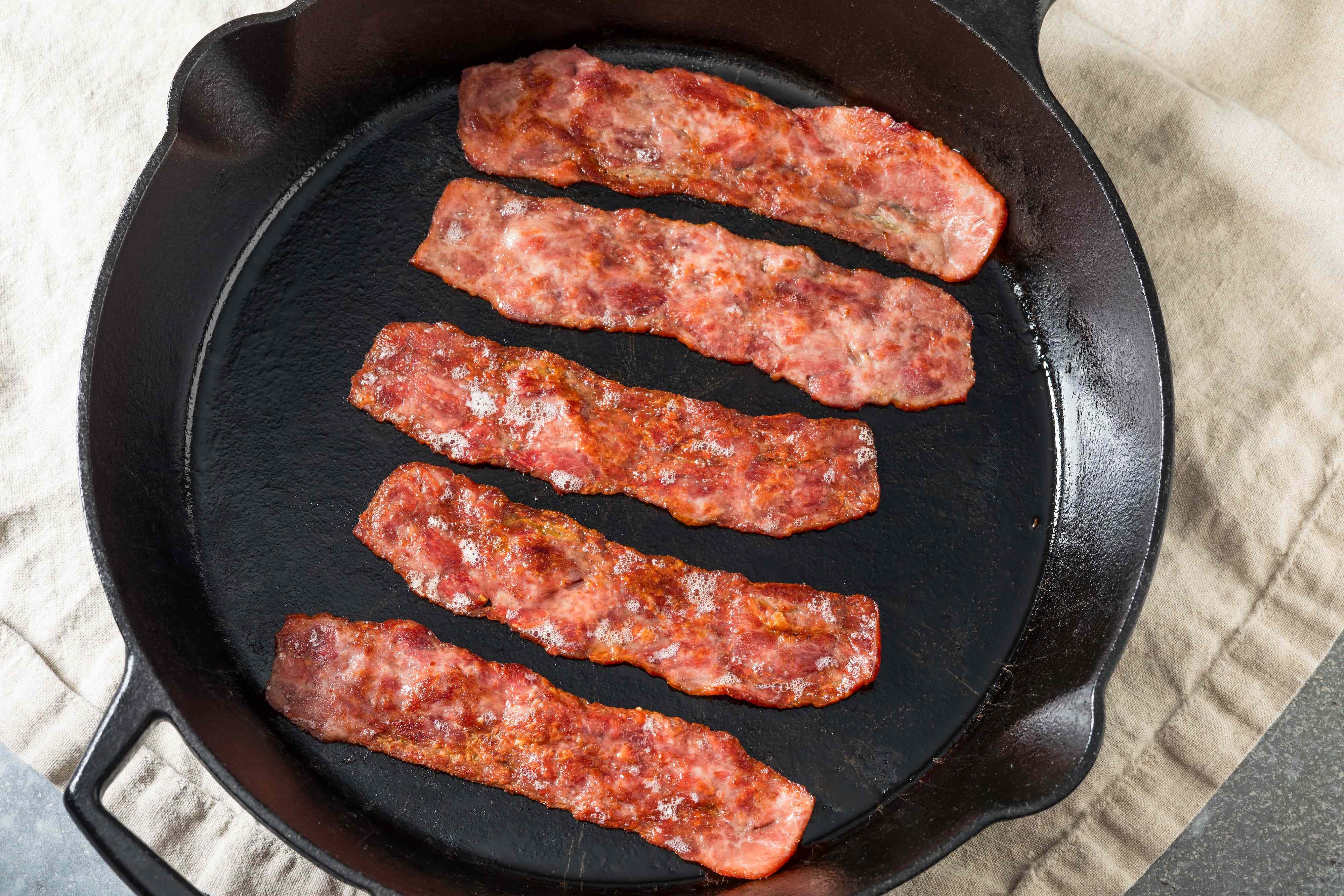 What happens to your heart health when you eat turkey bacon