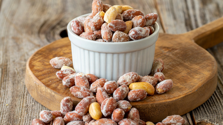 The 4 Primary Types Of Peanuts, Explained