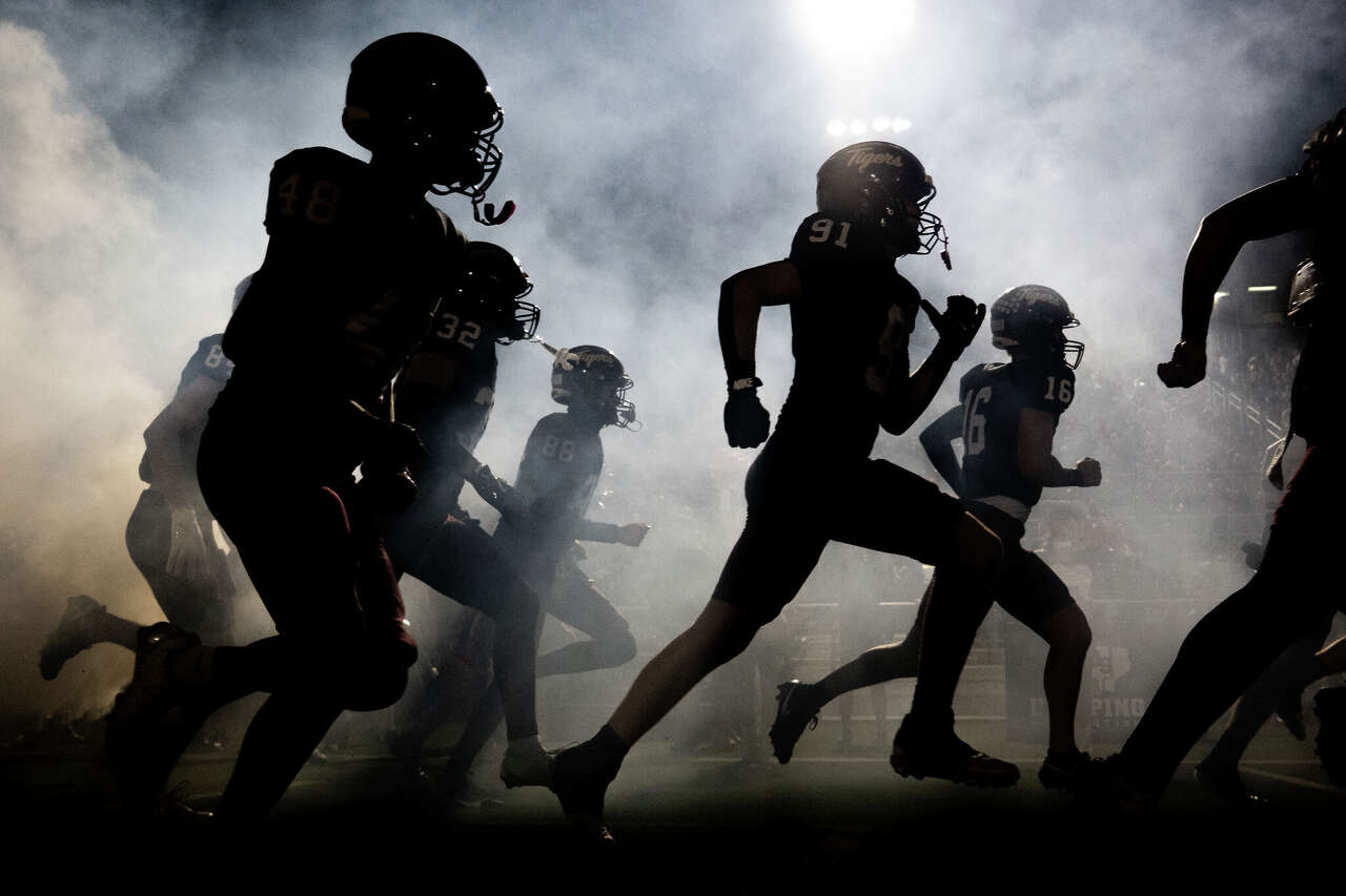 My sons played tackle football. I wish I'd steered them to flag | Opinion