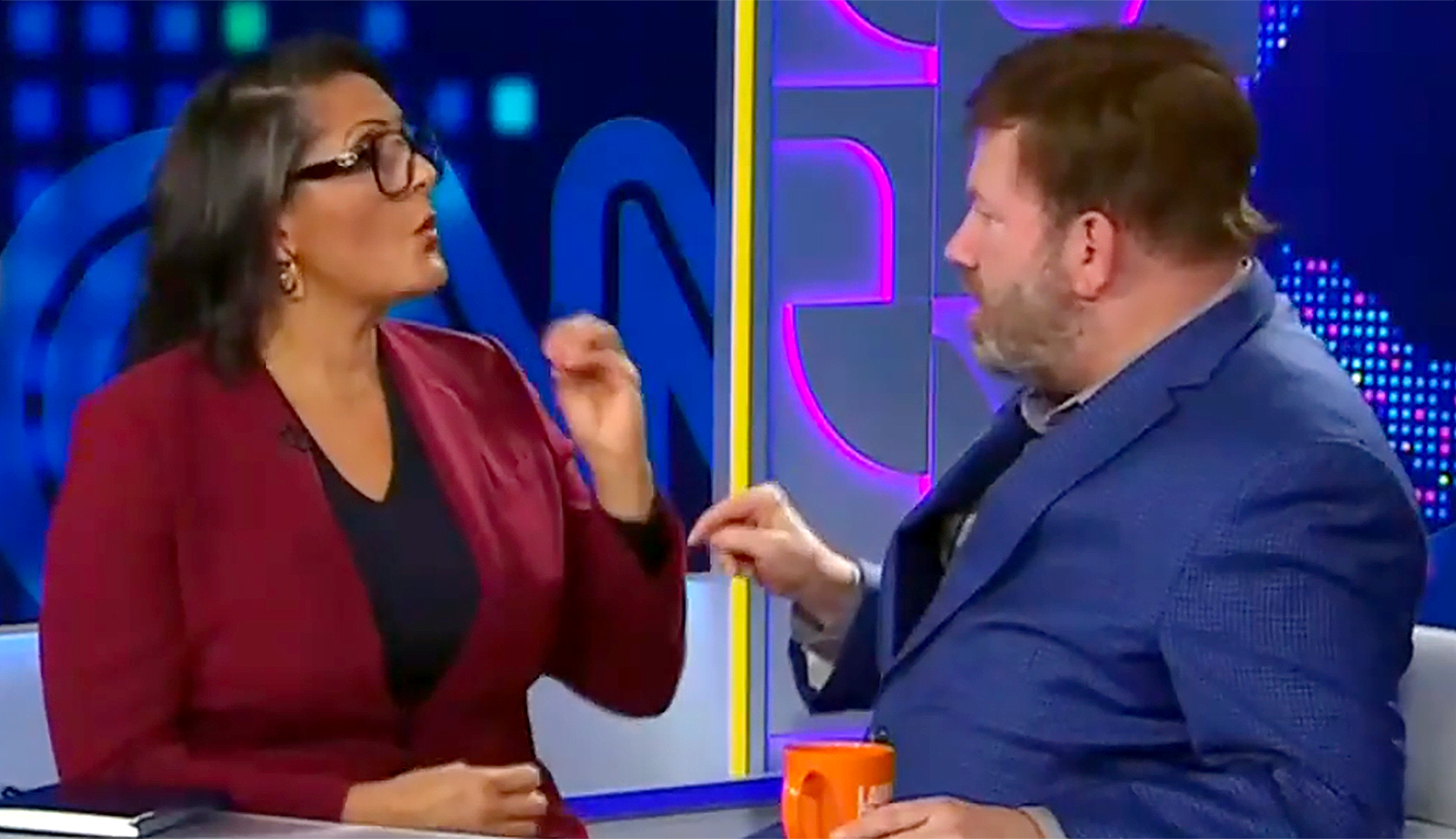 'Don’t you dare accuse me of lying!' CNN analyst corners GOP pollster ...