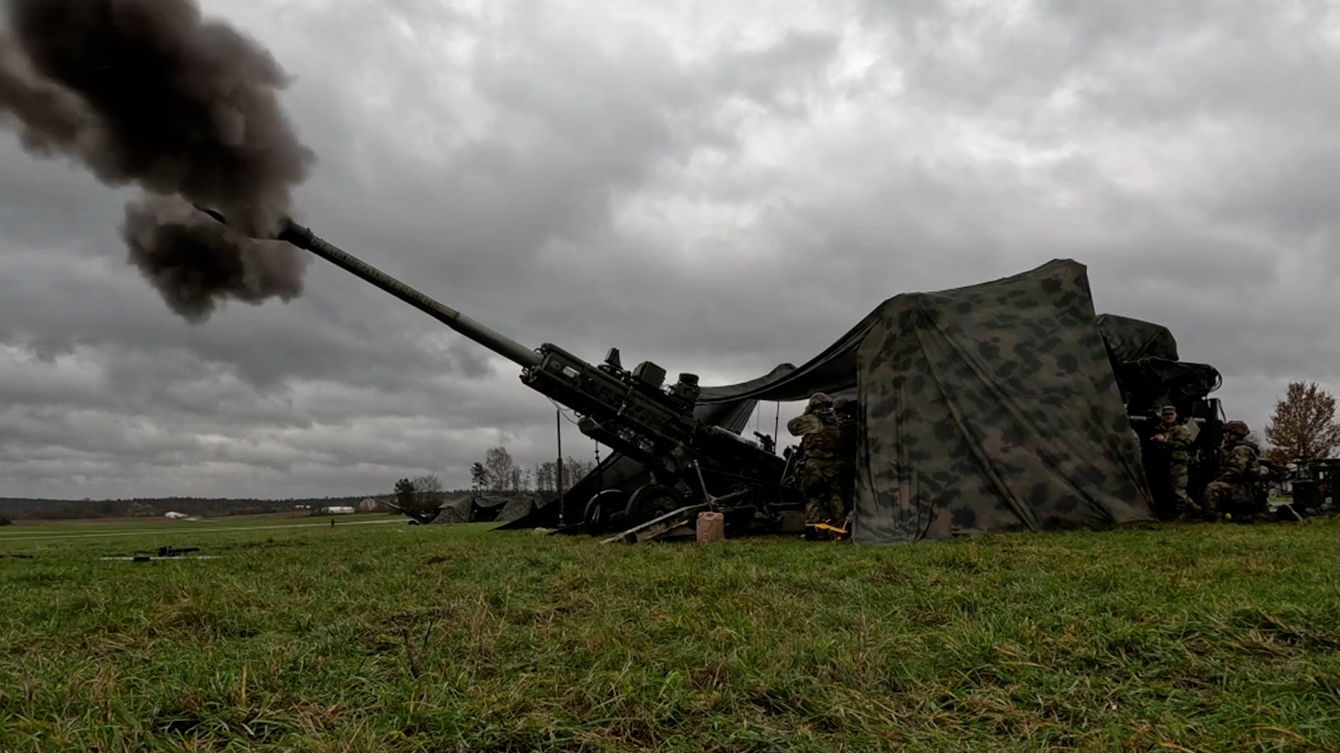 Live-Fire of Heavy Artillery of US Army