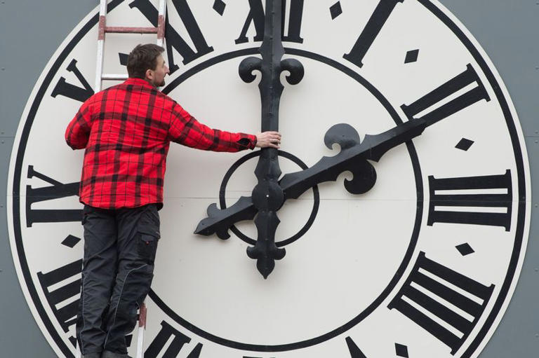 Is Daylight Saving Time this week? Here's when you need to turn the ...