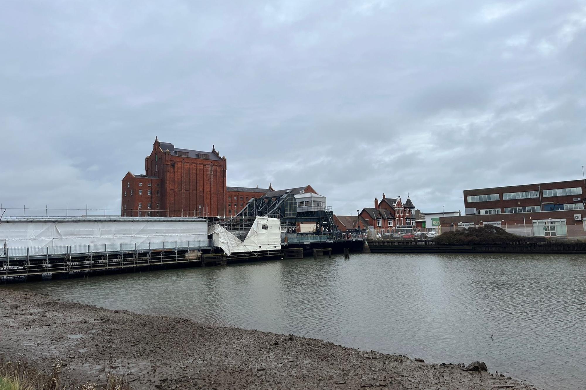 Corporation Bridge, Grimsby: New reopening date for historic Grade II ...