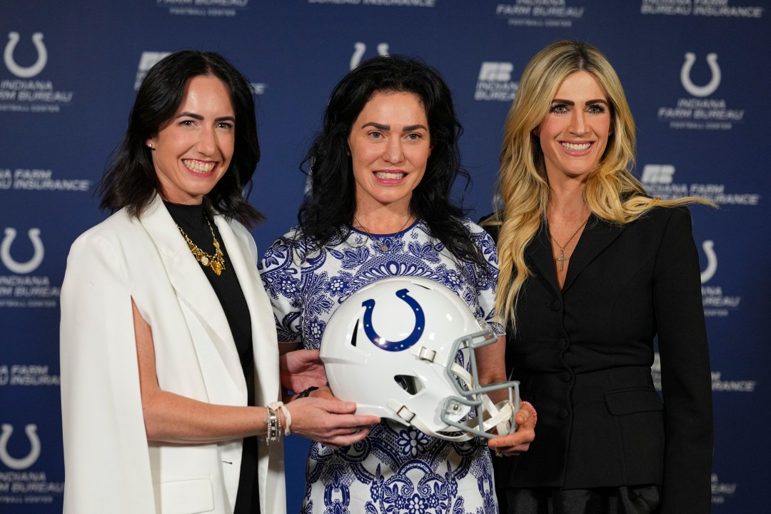 Jim Irsay’s historic artifacts, guitar collection to be sold