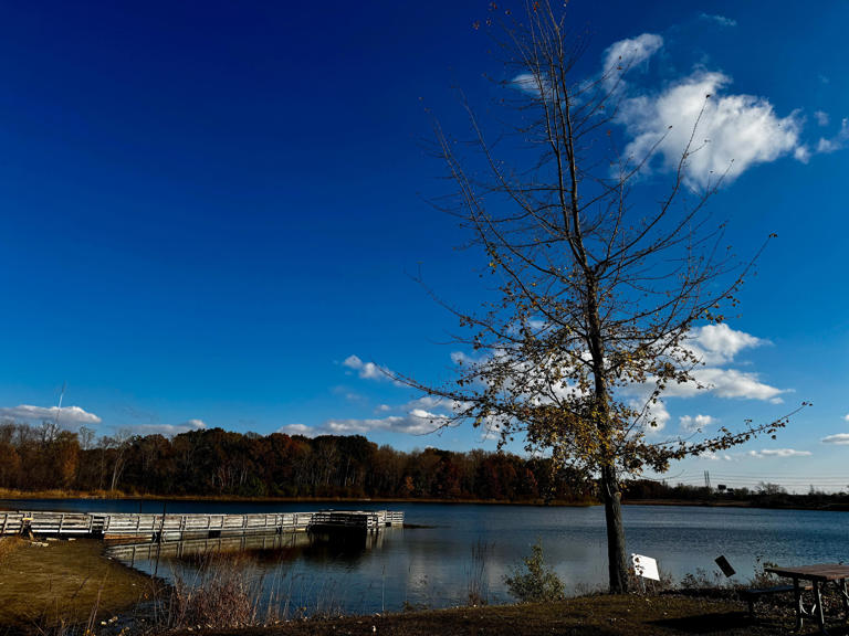 Michigan officials update residents on Thompson Pond PFAS investigation