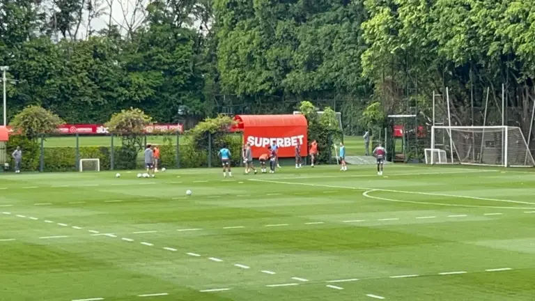 Tolói em campo e “susto” com Maílton marcam treino aberto do São Paulo