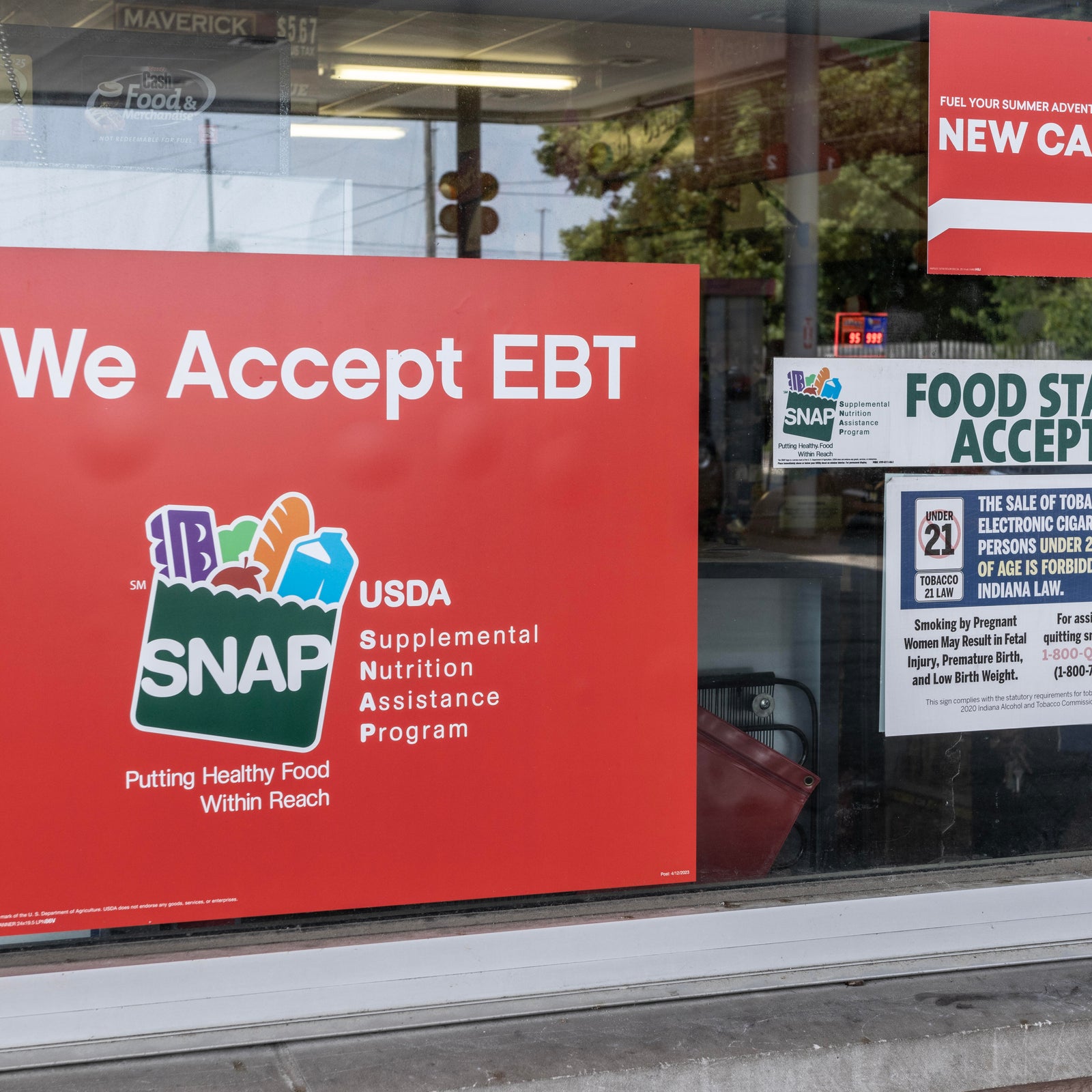 Trump administration will use contingency fund to pay partial SNAP benefits