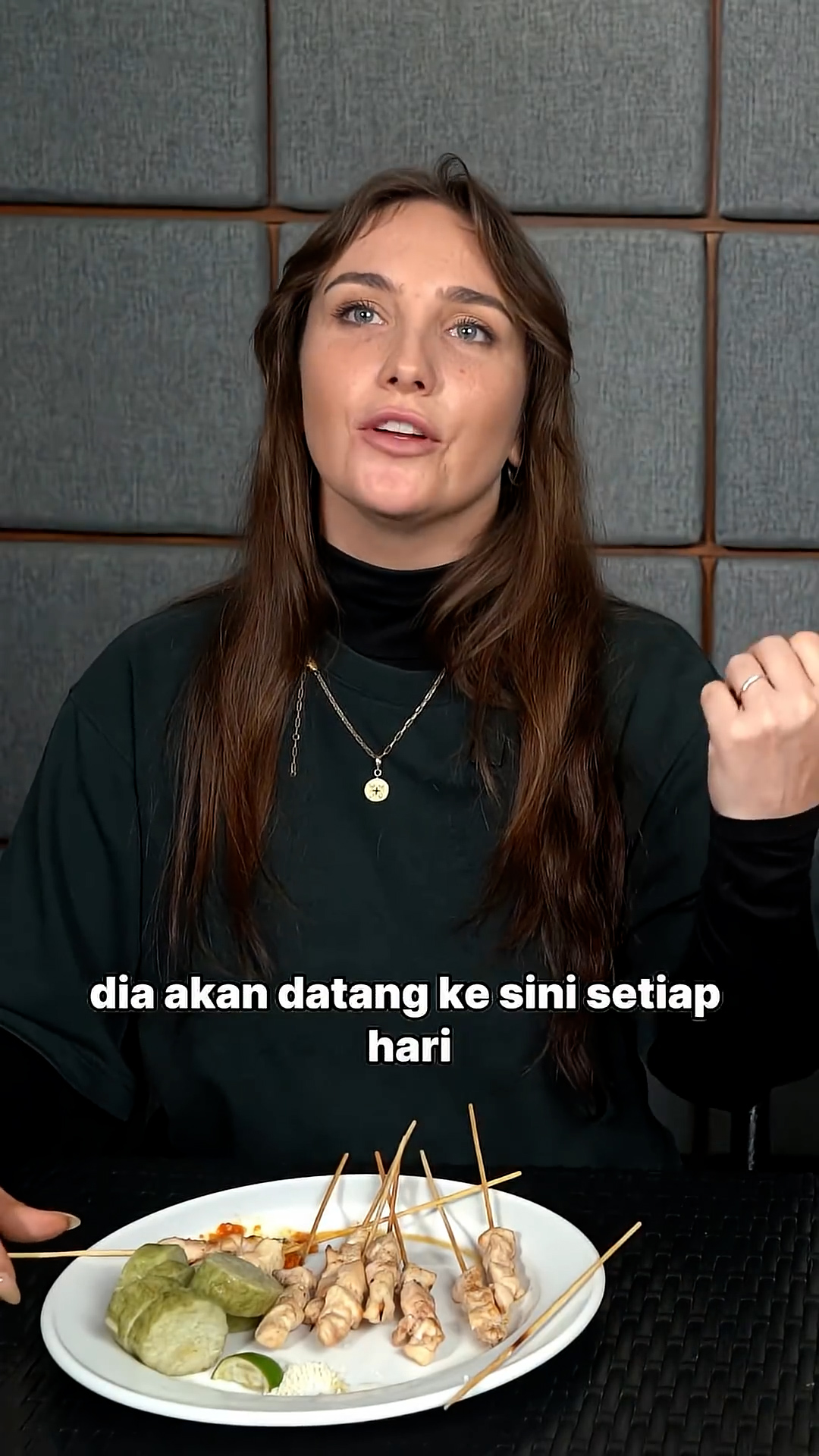 Trying Sate Taichan from Indonesia for the First Time 🇮🇩