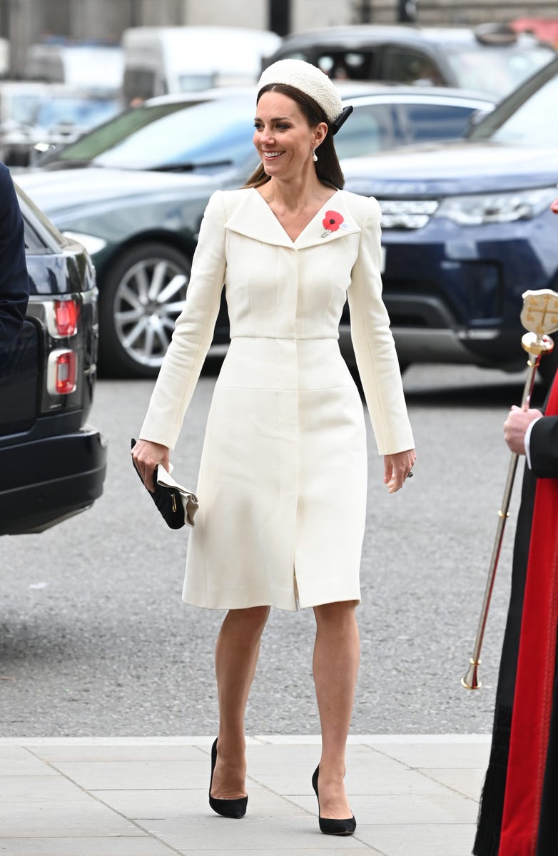 Kate Middleton's Signature Coat Dresses Should Be Inspiration for Your ...