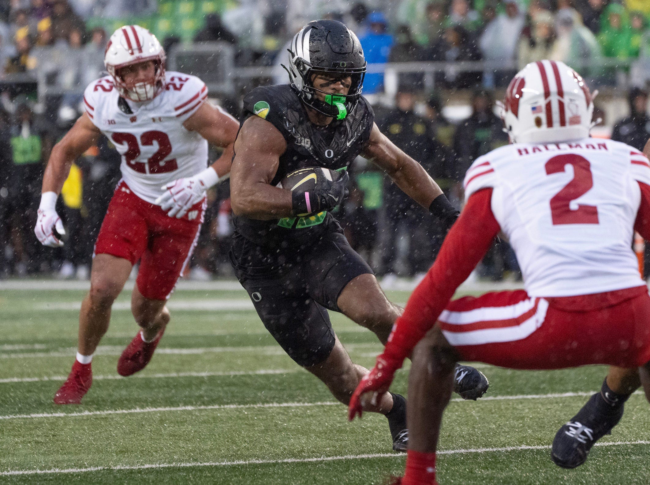 Roundtable: Does Oregon's performance vs Wisconsin change the outlook ...