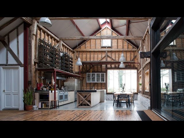 London barn conversion puts reclaimed materials to good use