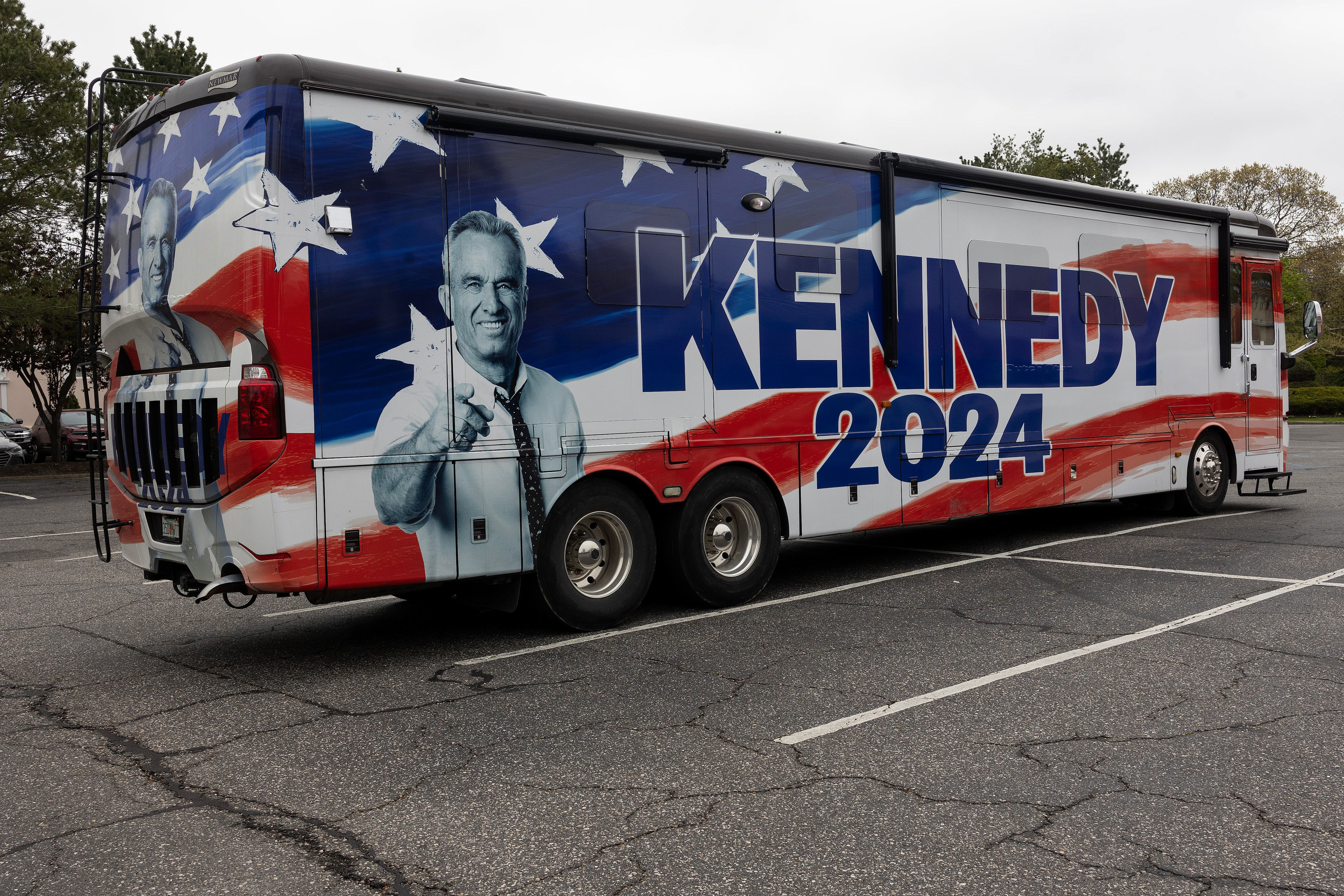 RFK Jr. Admits He Has No Clue Who Drove His Campaign Bus to Burning Man