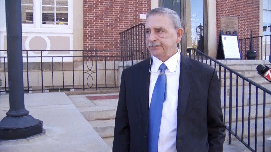 Former Sheriff Chuck Wright pleads guilty to charges in federal court