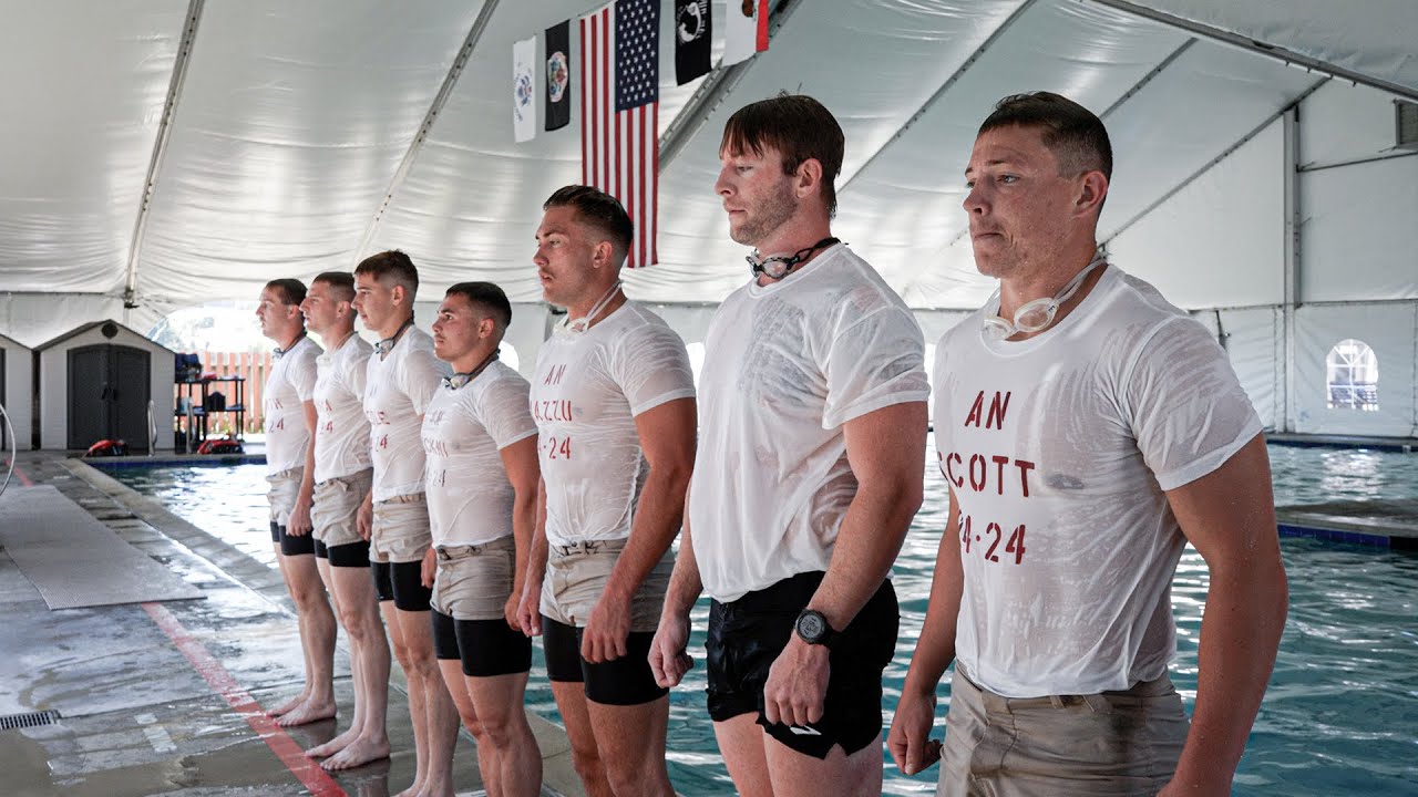 The Brutal Path to Becoming a Coast Guard Rescue Swimmer