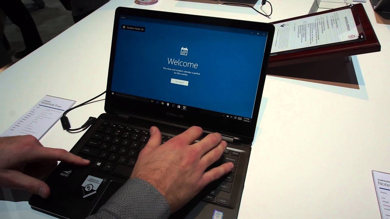 Samsung Notebook 9 Spin @ CES 2016