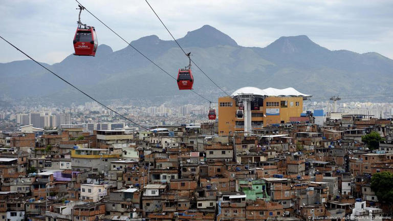 Como o Complexo do Alemão foi de zona rural a palco de guerra no Rio