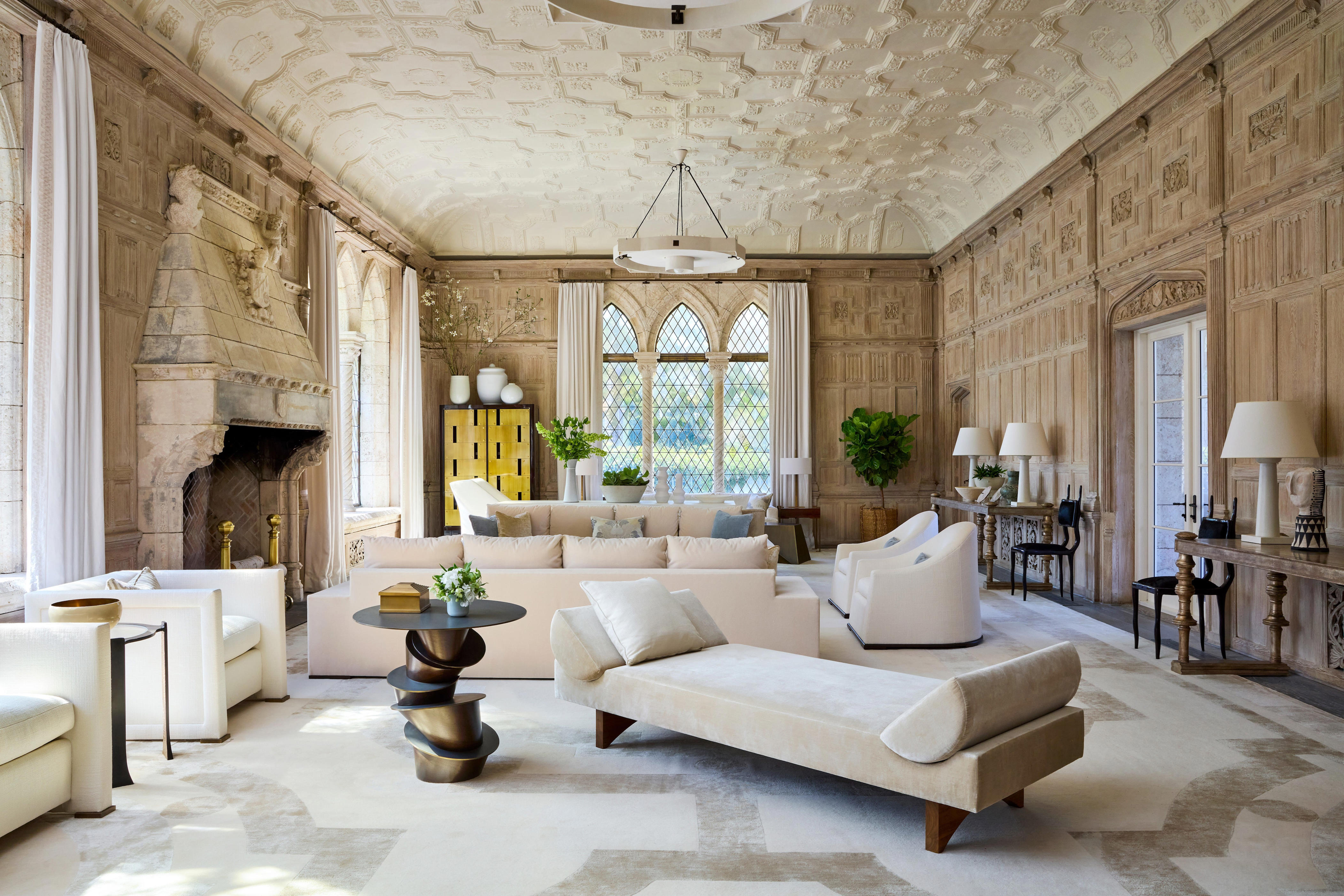 These 12 Art Deco Living Rooms Make a Bold Case for Unapologetic Glamour