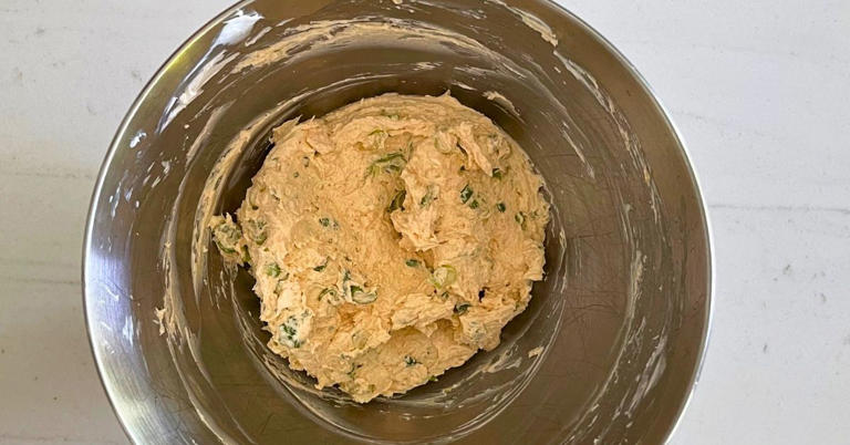 Simple Cracker Dip (With Cream Cheese!)