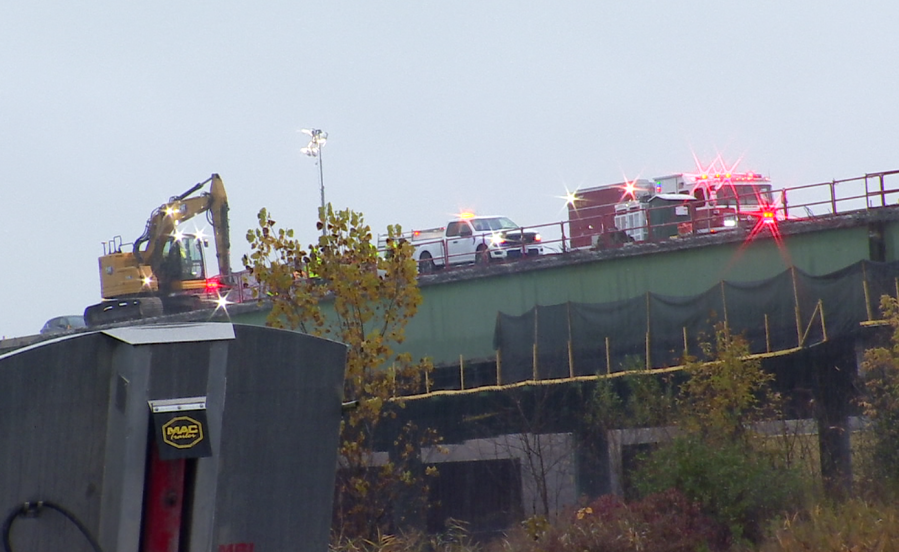 Construction worker hurt after falling from beam in I-481 work zone