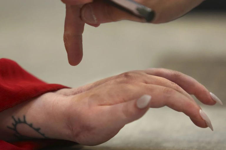 CNN interrupts show for breaking news as hosts deliver update on ...