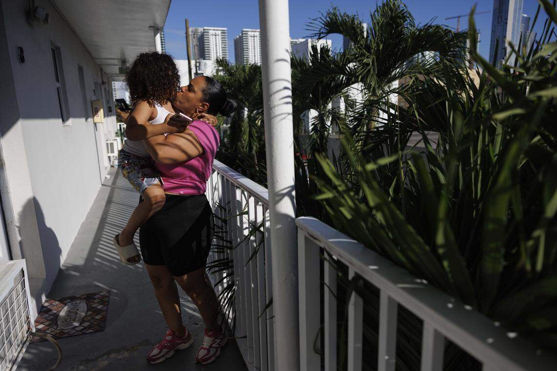 A half-million Miami-Dade residents could lose food stamps as shutdown ...