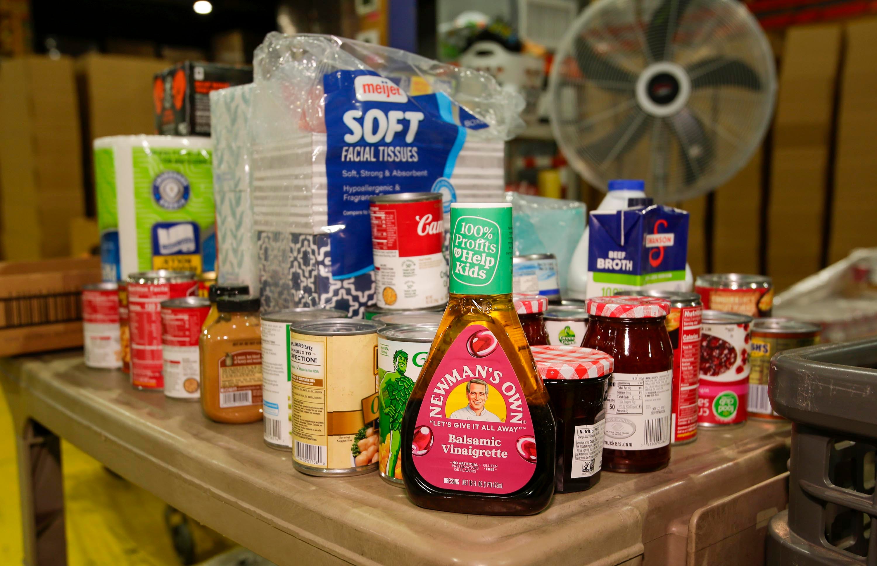 At least 30 food drives planned across Sheboygan County as SNAP ...