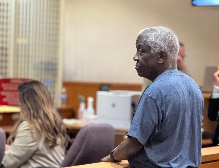 Former wrestling coach accused of sex crimes released on $530K bail