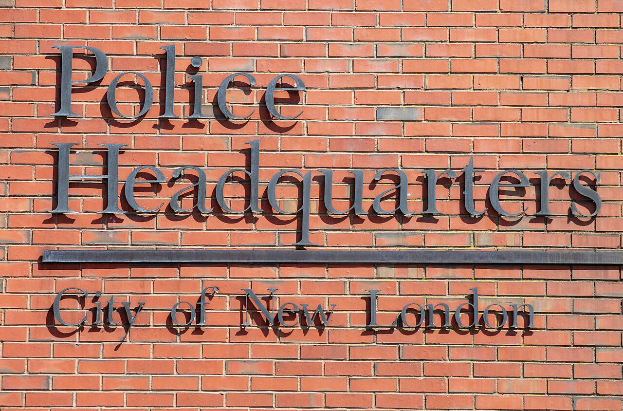 Salem man dies after New London motorcycle crash in mall parking lot ...