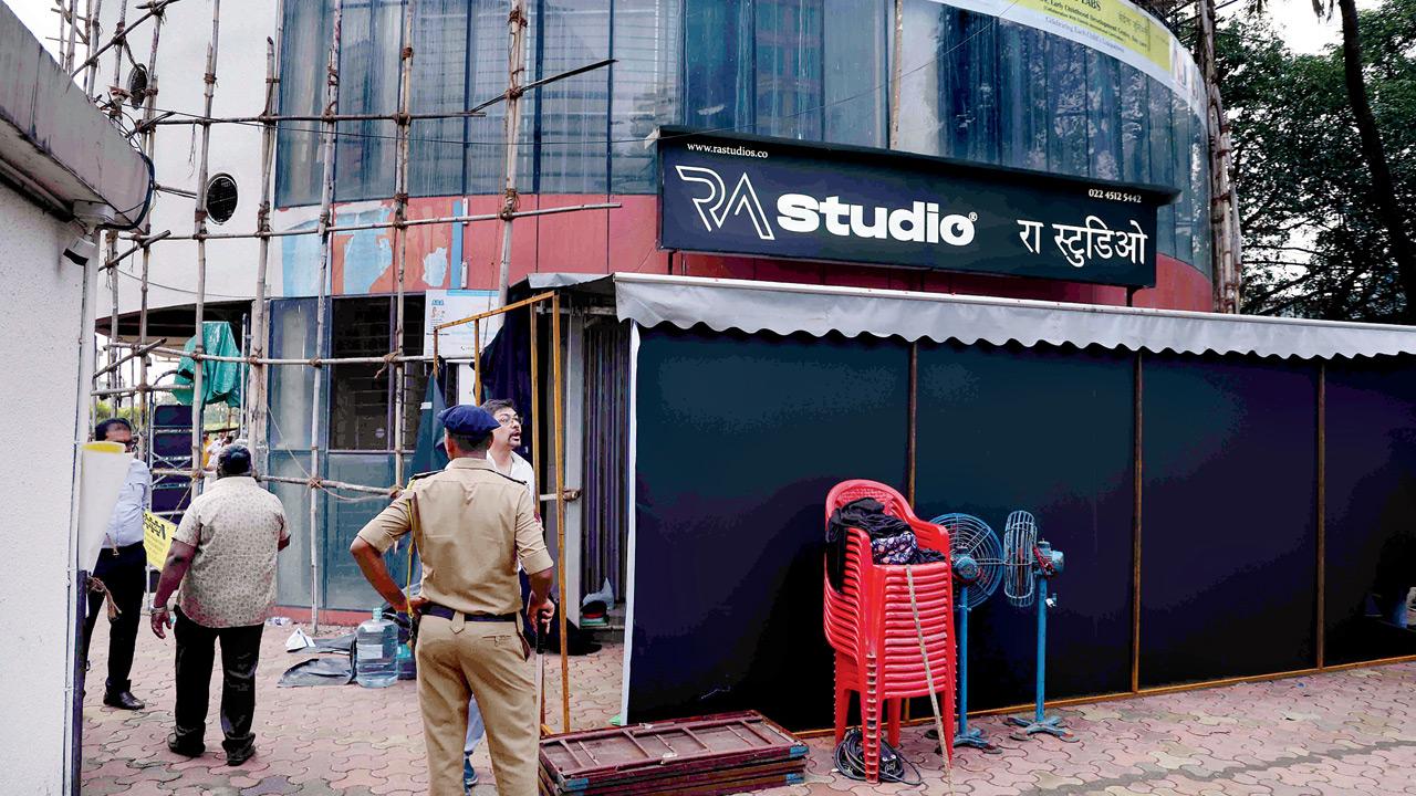 Behind the scenes: Control room officers who saved lives during Powai siege