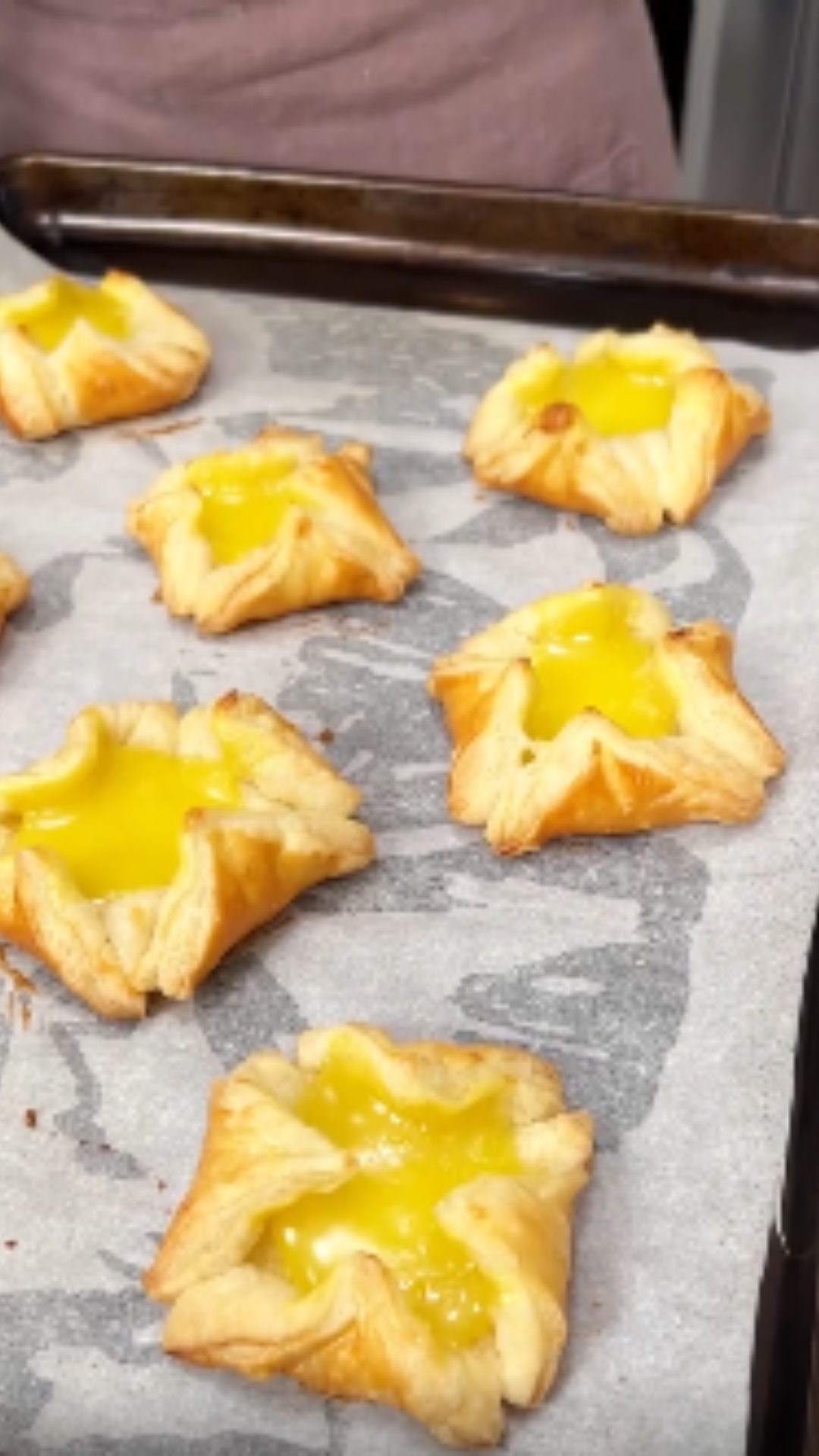 Sweet, Simple, and Full of Zing – These Lemon Treats Are Irresistible!