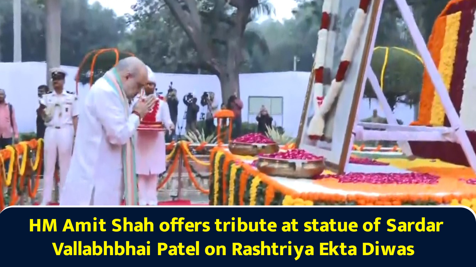 HM Amit Shah offers tribute at statue of Sardar Vallabhbhai Patel on ...