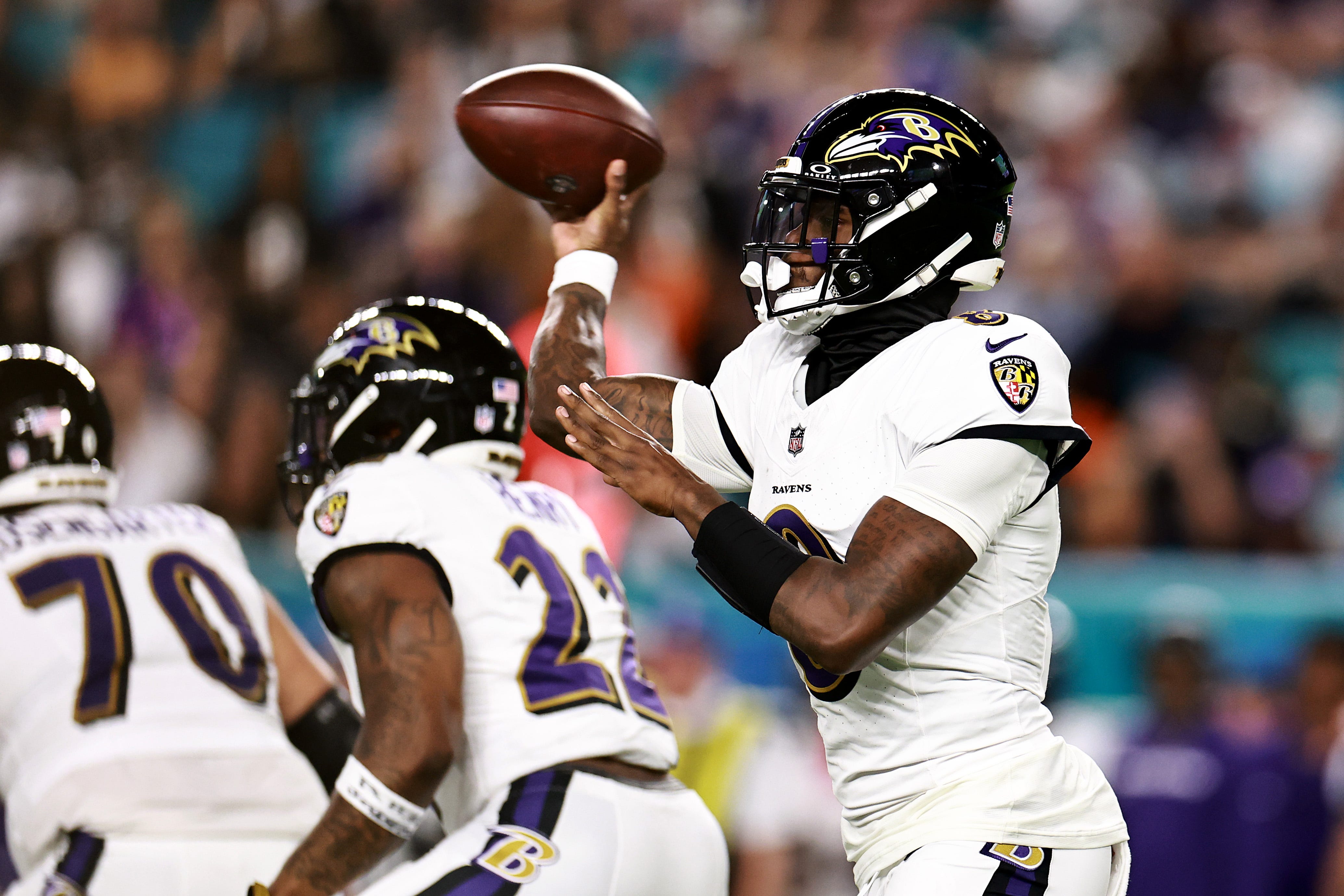 Lamar Jackson, Mike McDaniel highlight winners, losers of Ravens vs ...