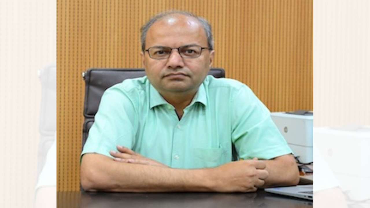 Delhi artificial rain: Cloud seeding only ‘SOS measure,’ says IIT ...