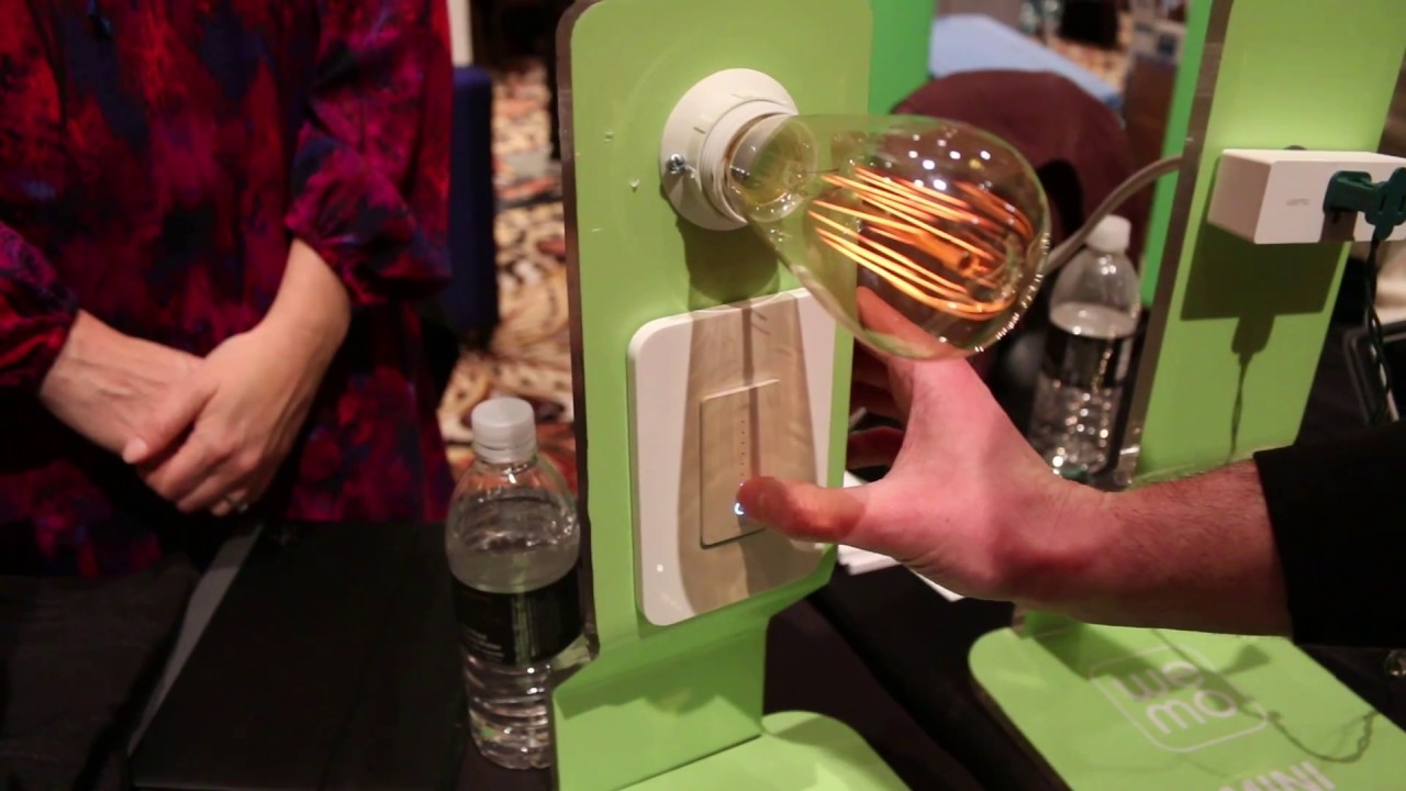 Checking out Belkin's WeMo dimmer and WeMo mini smart plug