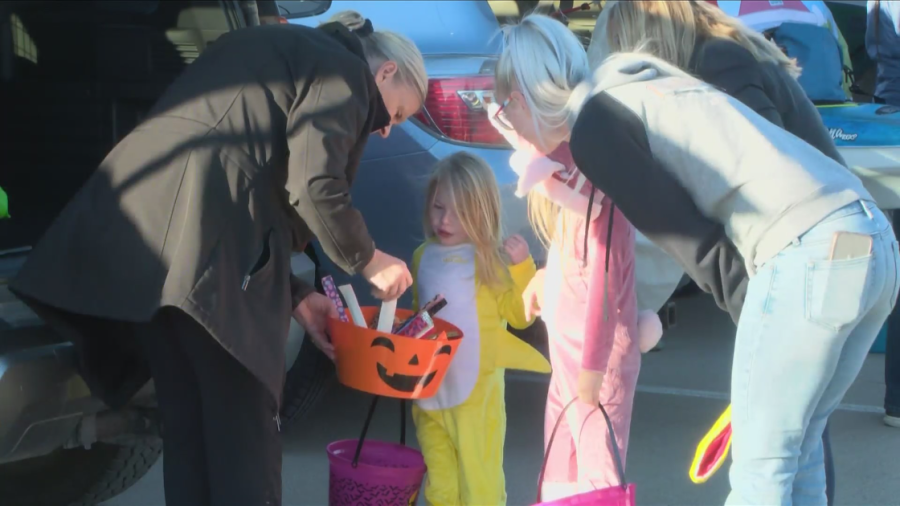 Siouxland Animal Adoption and Rescue hosts their first trunk-or-treat