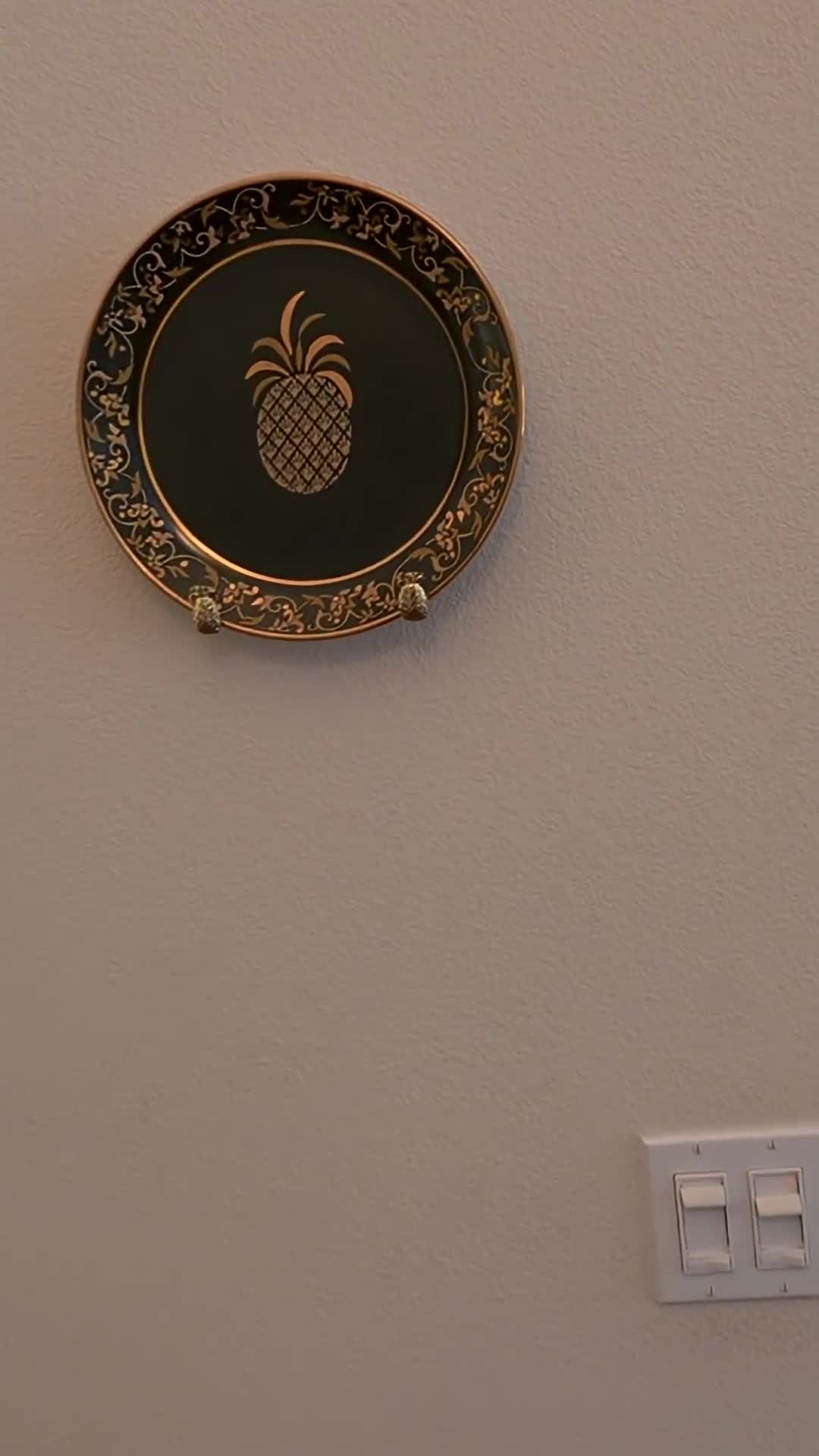 Is this a bra on my face?– a blind guy unboxing