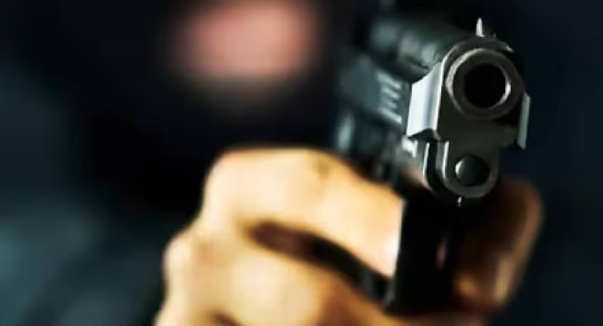 Retired Chandigarh DSP Shoots AAP Leader Nitin Nanda At Punjab Wedding ...