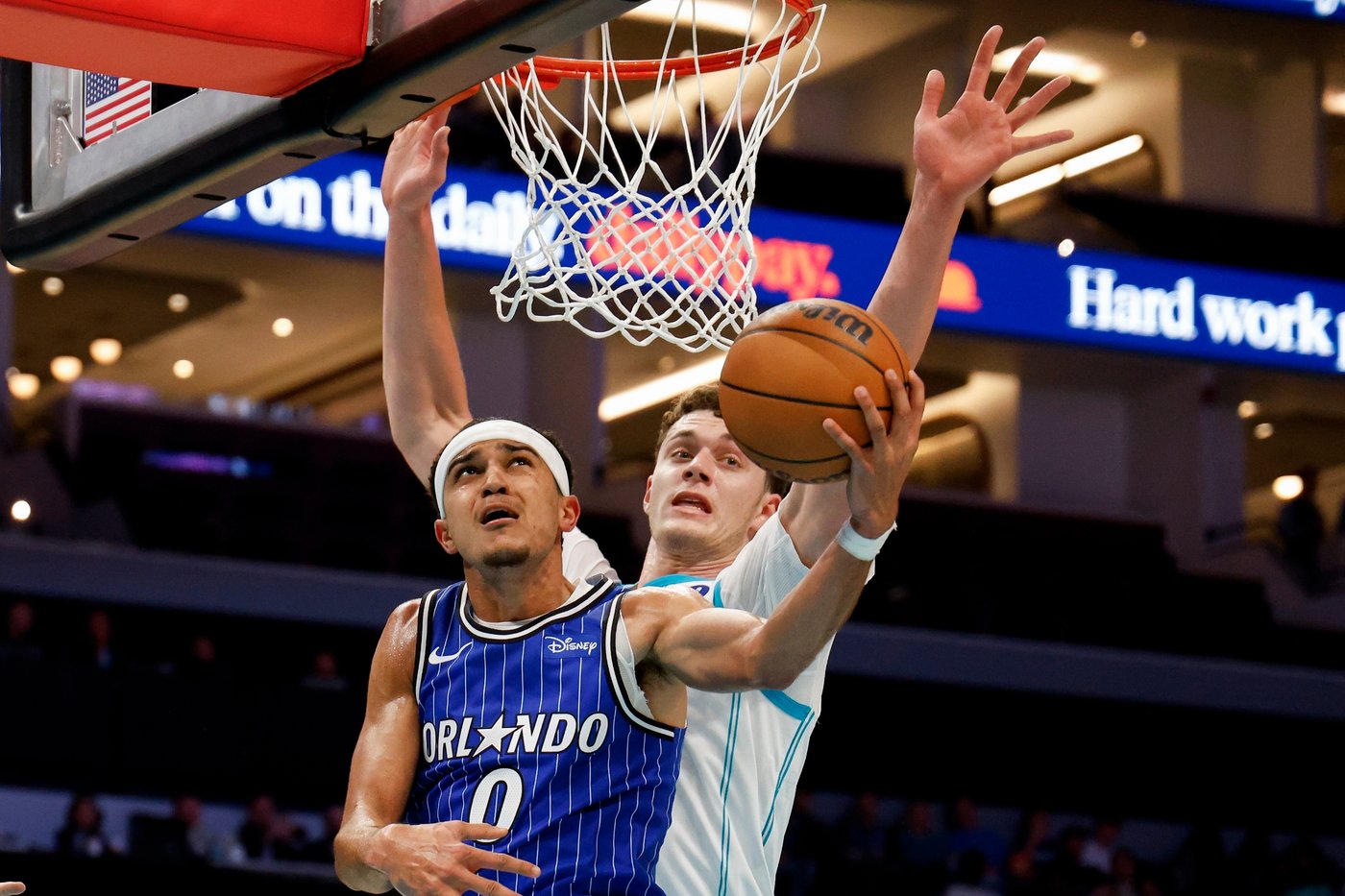 Magic snap 4-game skid with a win over Hornets