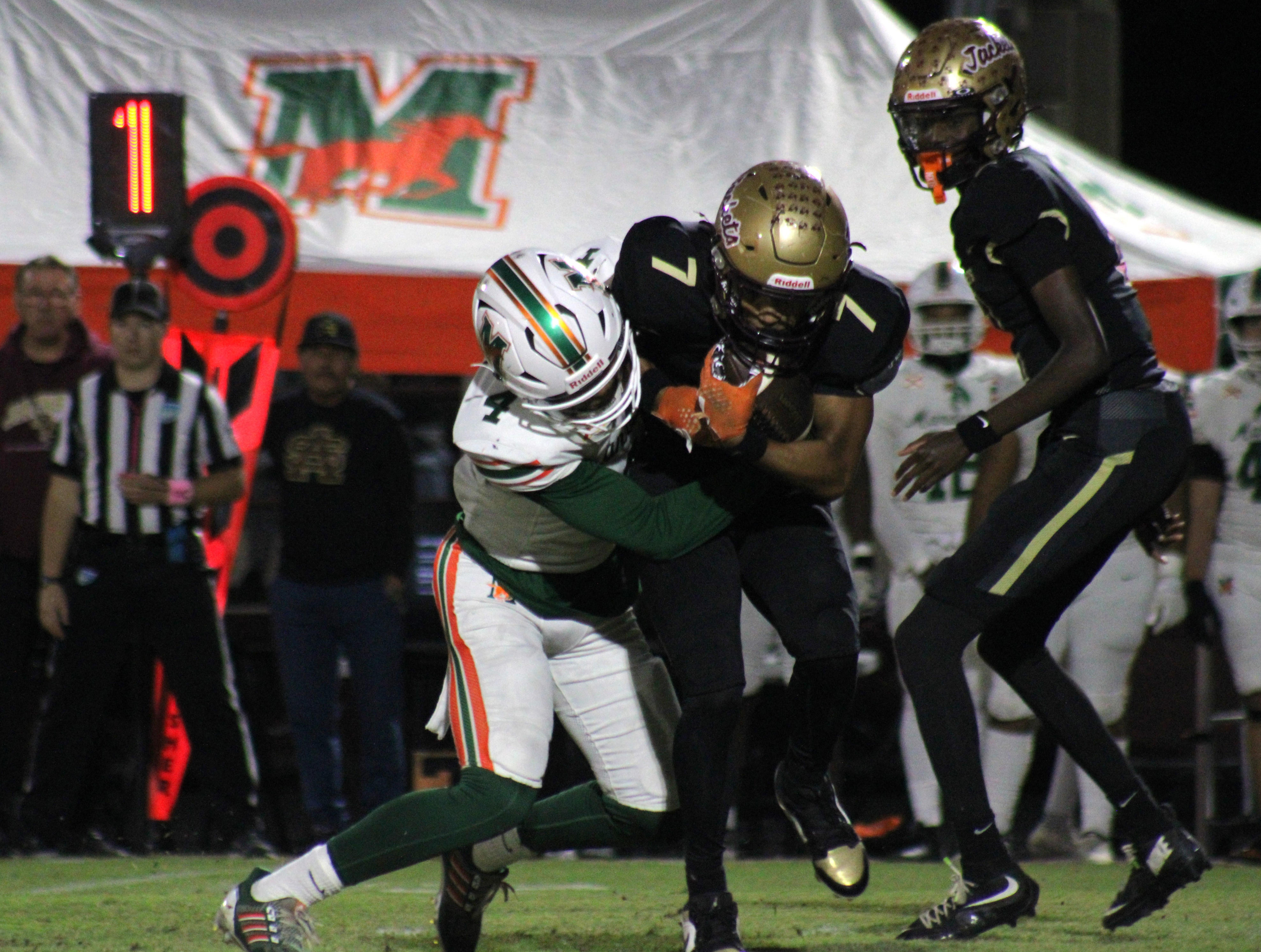 Mandarin football builds playoff momentum with Tian Wyche, defense vs ...