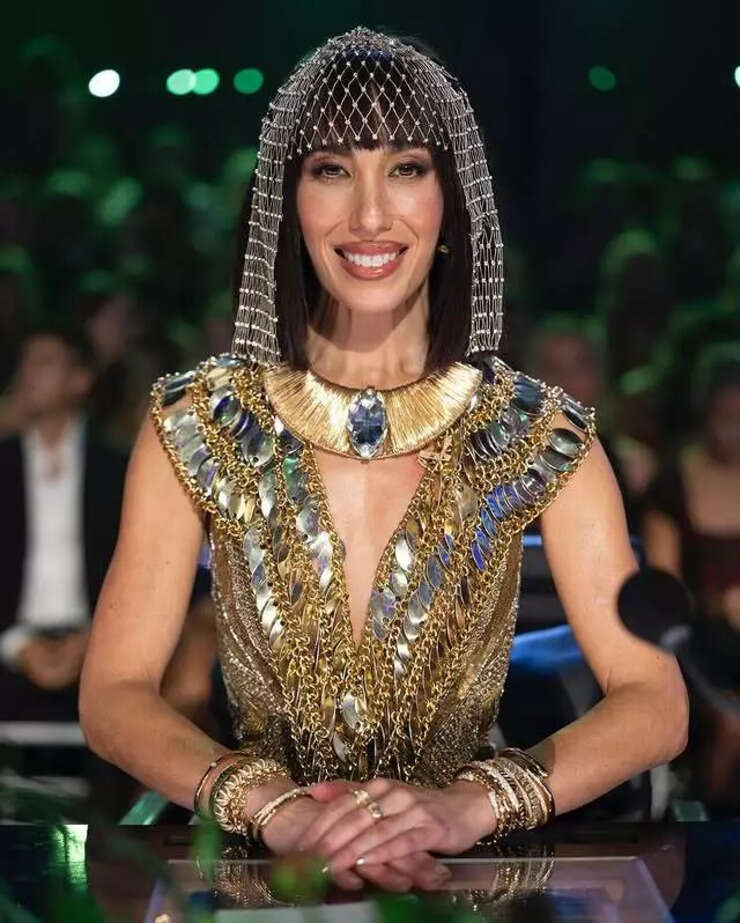 'Stop picking apart women’s bodies': Cheryl Burke’s viral clap-back to ...