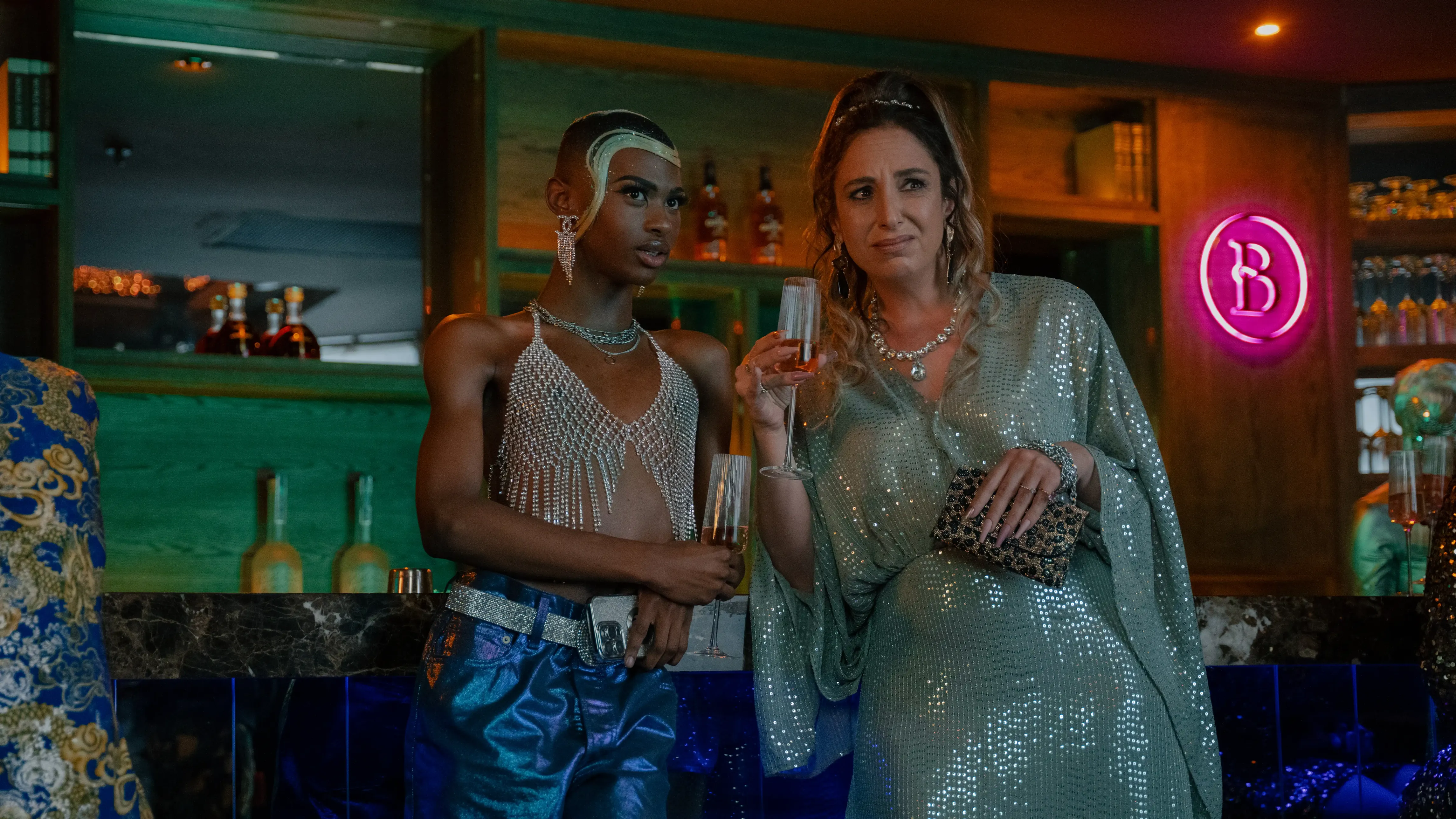 'Bad Influencer' Episode 1 Recap - Mismatched Energy Creates Strong Comedy