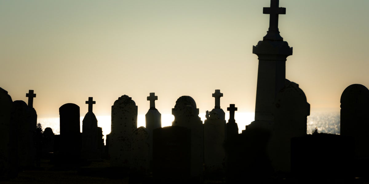 So THAT's The Difference Between A Headstone, A Gravestone, And A Tombstone