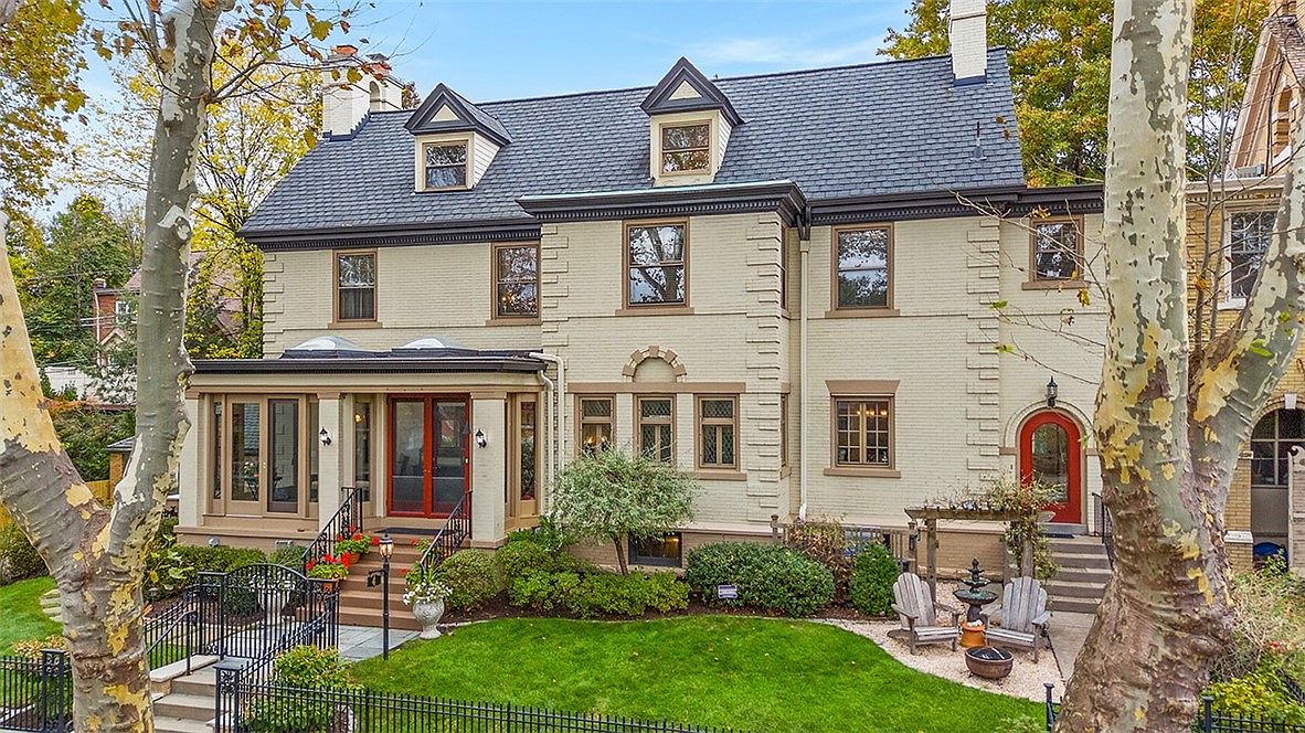 1900 Shadyside Manor in Pennsylvania: Original Millwork, Leaded Windows ...