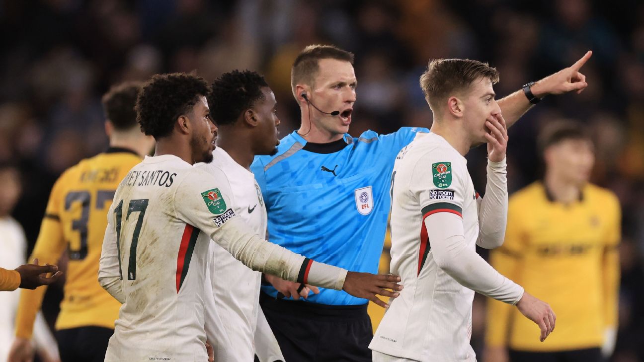 Chelsea have a red card problem -- can they set record as bad boys of ...