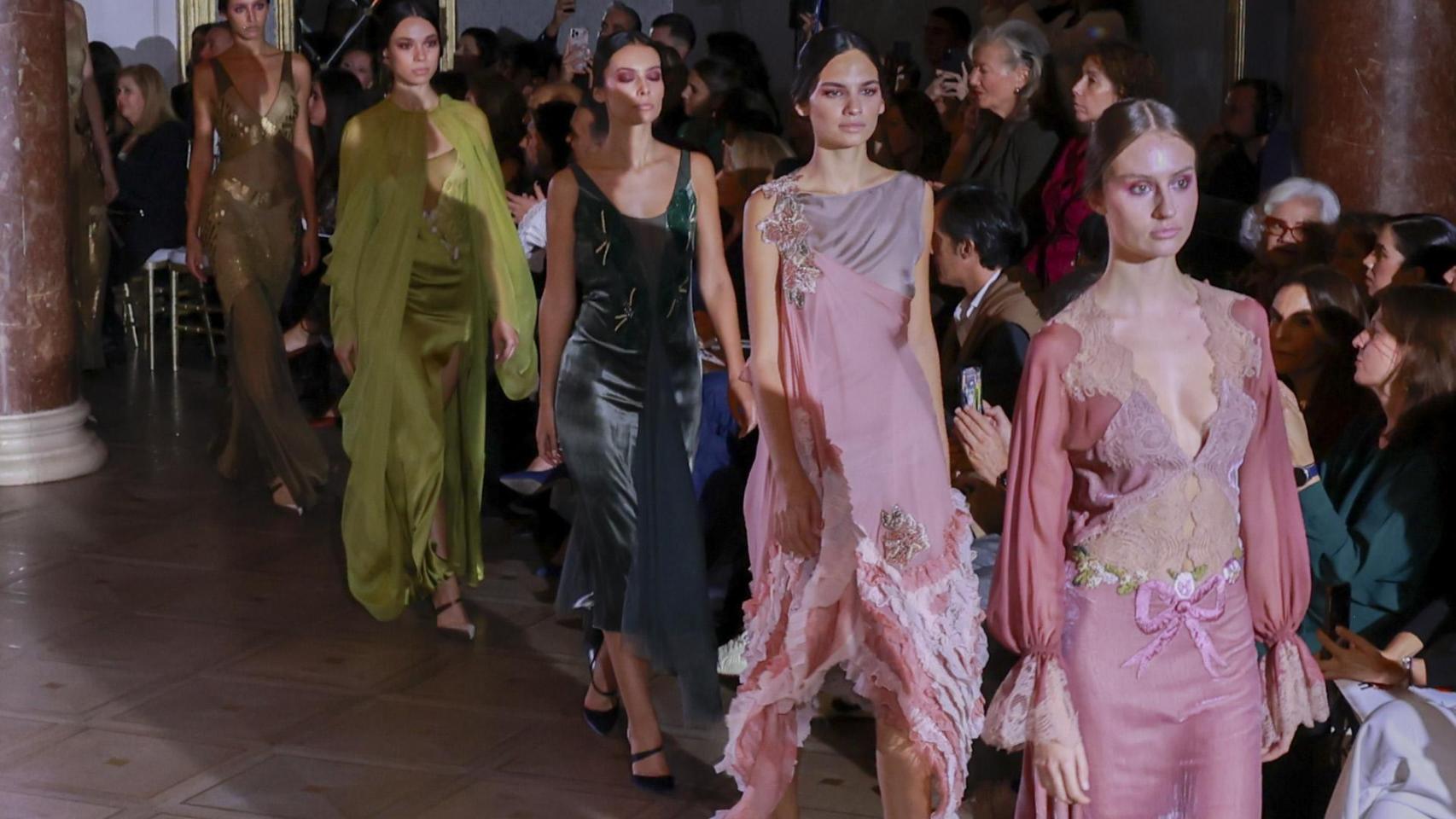 La oda a los locos años 20 de Victorio&Lucchino en la apertura de SIMOF ...